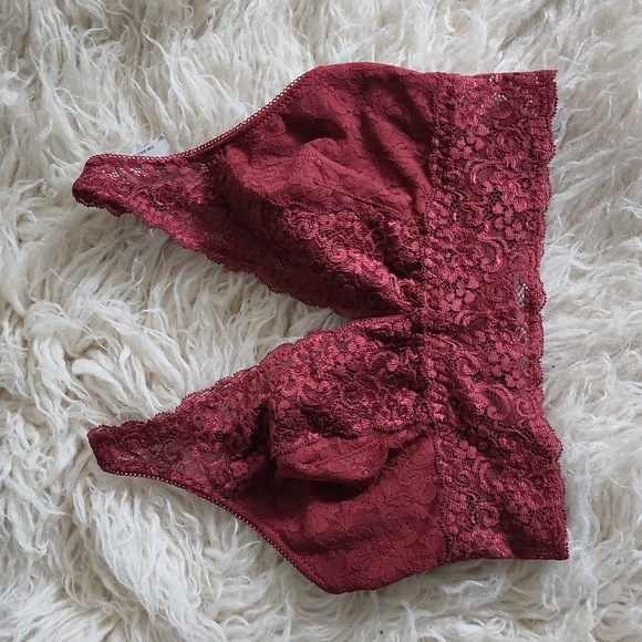 Soma | Intimates & Sleepwear | Soma Bralette Lace Plunge 48 In Burgundy ...